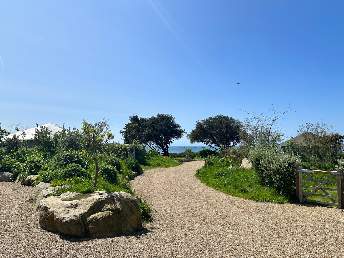 Your Eco-Friendly Retreat - Camp de Rêves Glampsite Guernsey